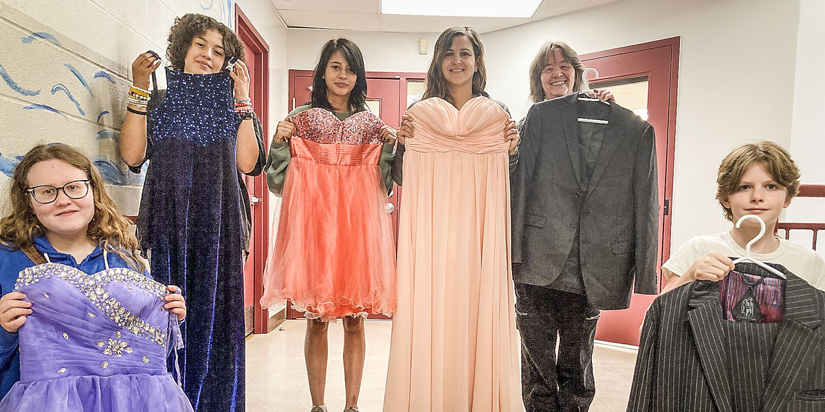 Sixth Annual One-Stop Grad Shop Removes Barriers to Taking Part in ...